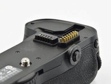 ② Nikon Battery Pack MB-D10 Analoge camera — Appareils photo numériques ...