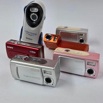 ② Sony set of 6x miniature CyberShot 2002 Appareil photo — Fotocamera's ...
