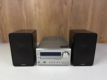 ② Onkyo - CR-525 CD Receiver & D-T25 Speakers Stereoset — Radio's — 2dehands