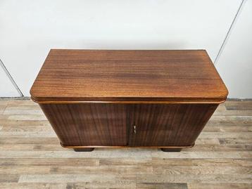 ② Credenza - Lage Art Deco buffetkast van noten uit de jaren — Kunst ...