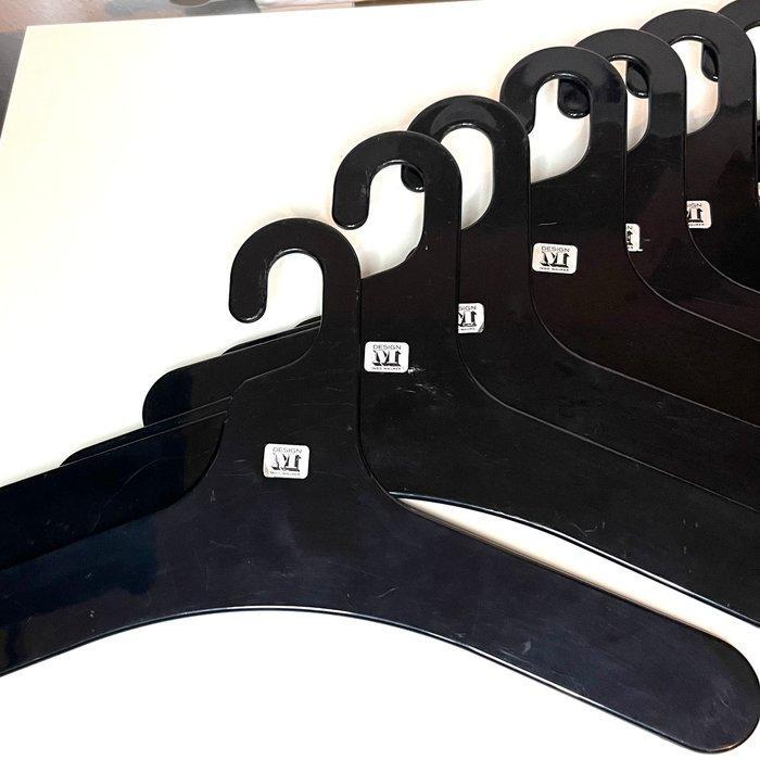 ② ingo maurer - Ingo Maurer - Kapstok (9) - Pop Art — Curiosa en ...